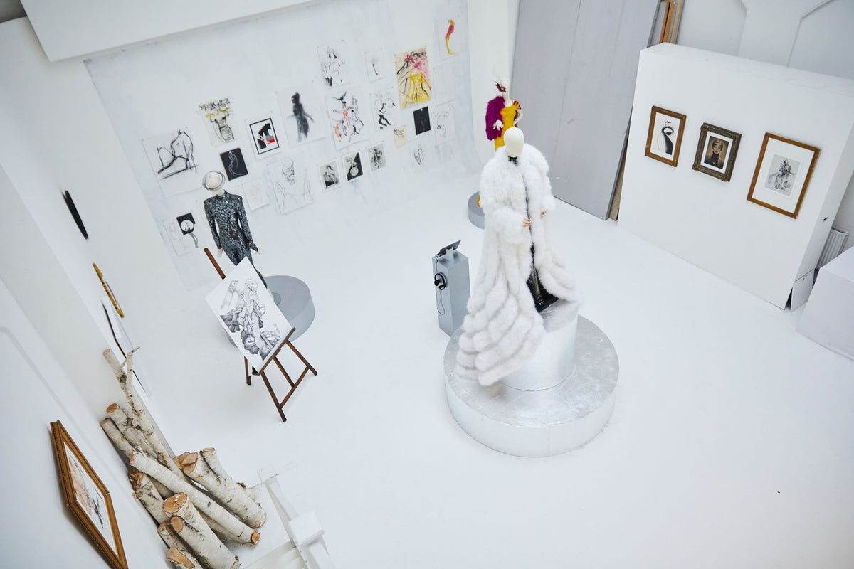 DRAWING DAPHNE – SHOWstudio